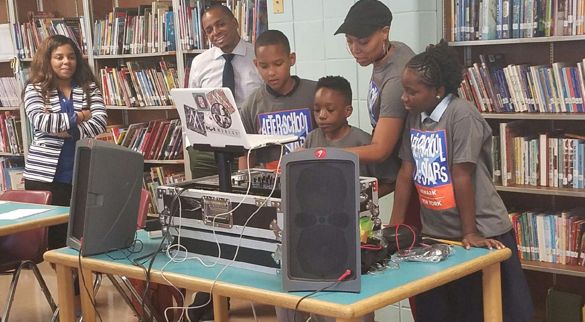 Tips from 7 Experts on School-Community Collaboration - BOOST Cafe